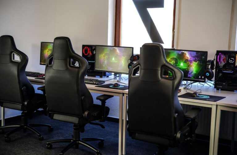 Why Hybrid Gaming Setups Are Becoming the New Business Workstations ...