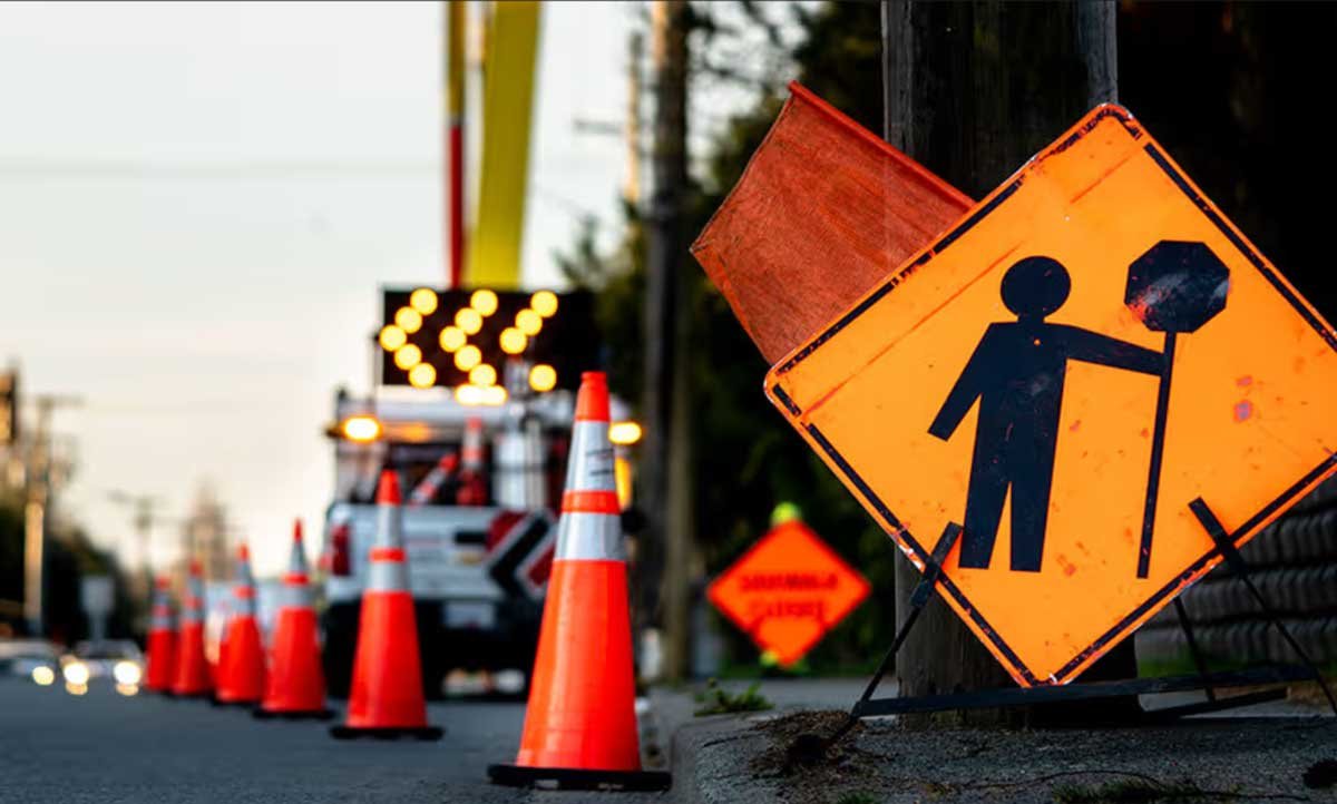 Why Advance Warning Signs Are the Most Critical Element of Work Zone ...
